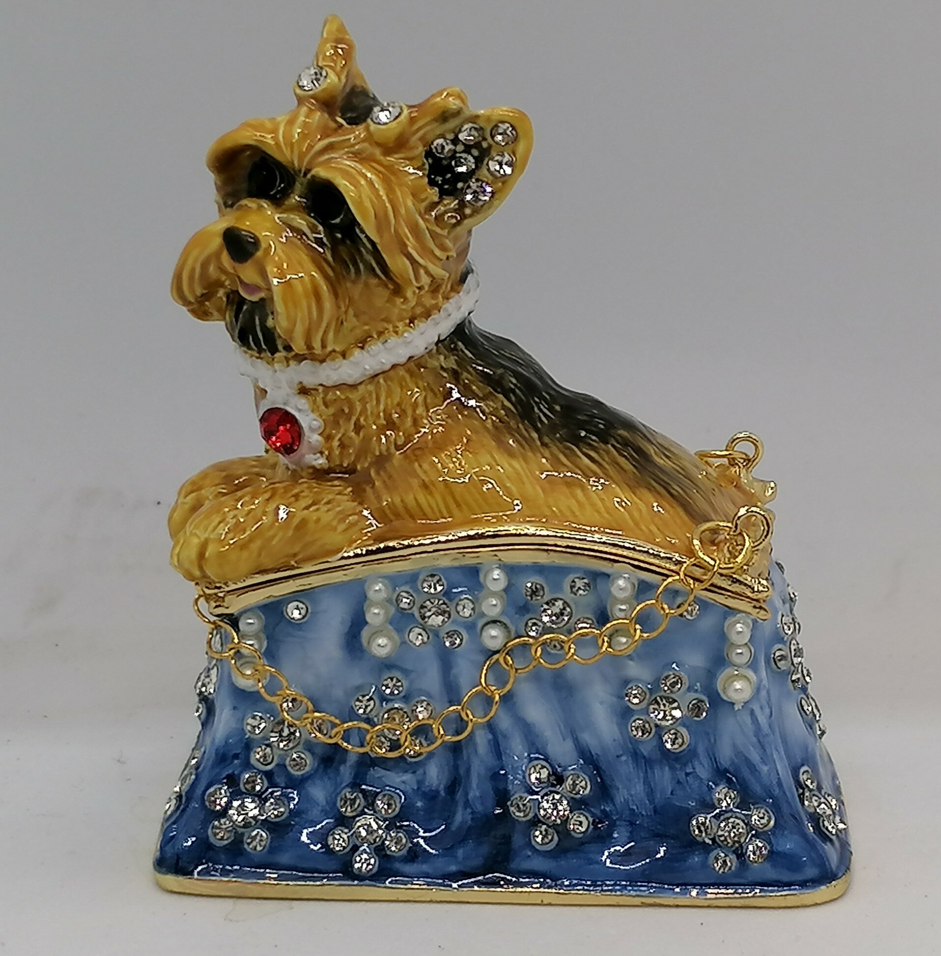 Шкатулка Фаберже "Собачка в голубой сумке" ВР 1674