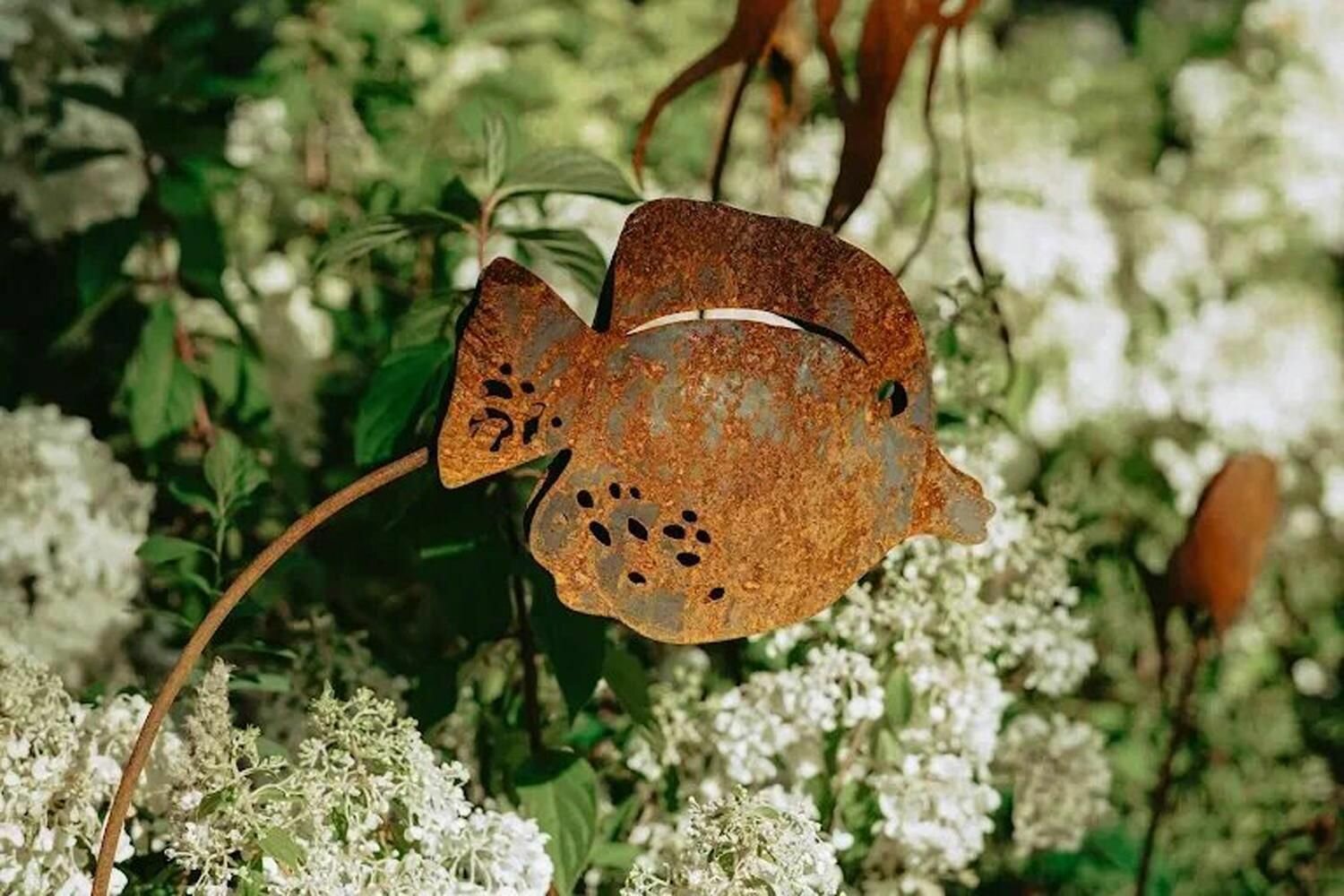 Стик для сада "Рыбка коралловая", мотивы океана в вашем саду