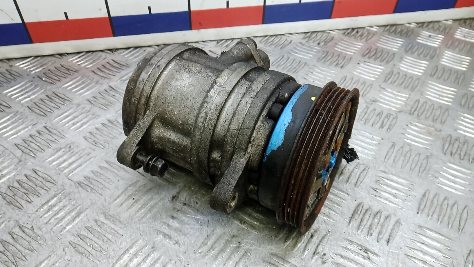 Компрессор кондиционера бензиновый HYUNDAI GETZ TB