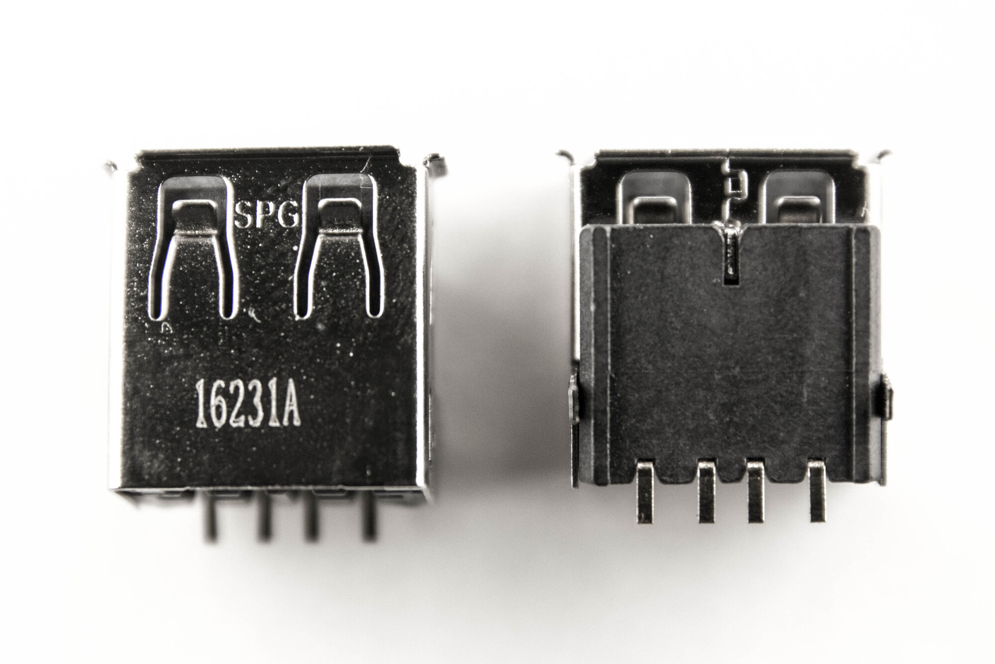 Разъем USB 158