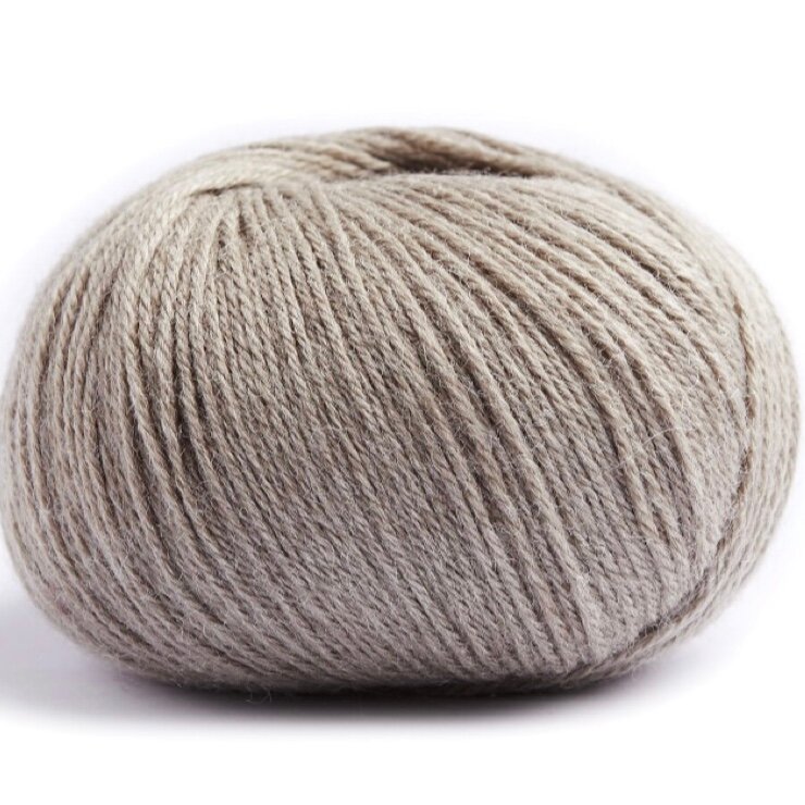 Merida /Мерида/ пряжа Lamana (50% шерсть мериноса сверхлегкая, 25% шелк, 25% полиамид), 50г/200м (47, muskat (мускатный орех), бежевый)