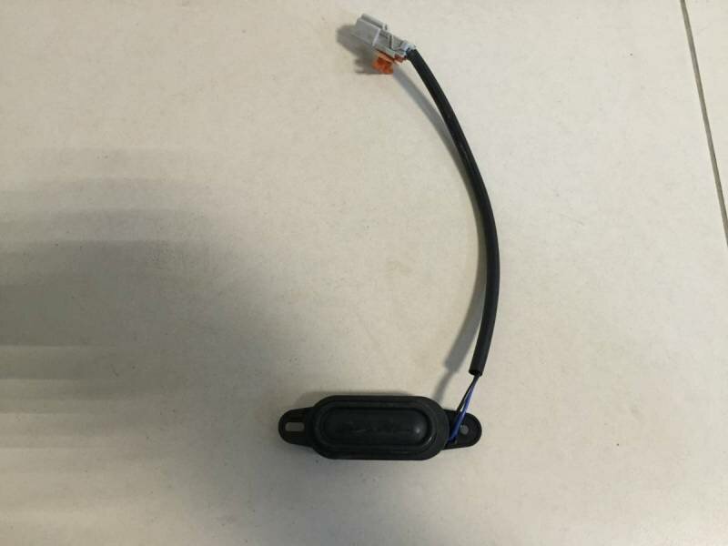 Кнопка открывания багажника Honda CR-V 2007-2012
