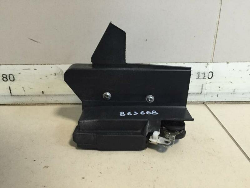 Замок двери задней правой Renault Logan 2 2014