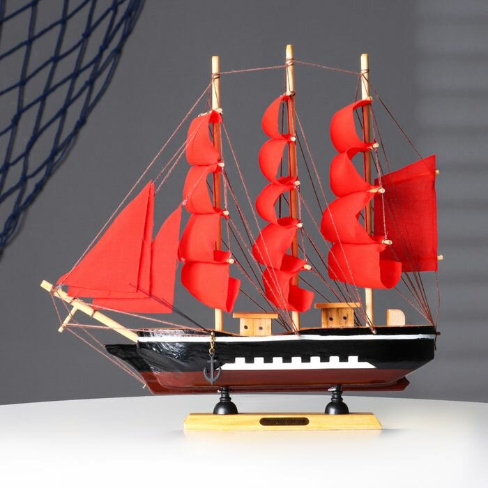 Сувенирная фигурка КНР "Флора", борта чёрные с белой полосой, паруса алые, 32х6,5х31 см