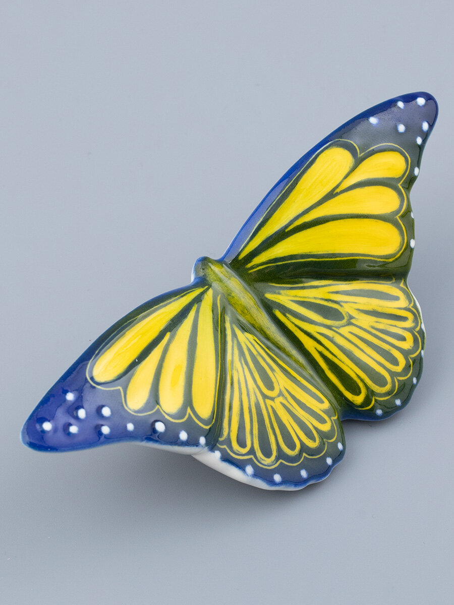 Фарфоровая скульптура Бабочка среднего размера, ультрамарин, Императорский фарфоровый завод