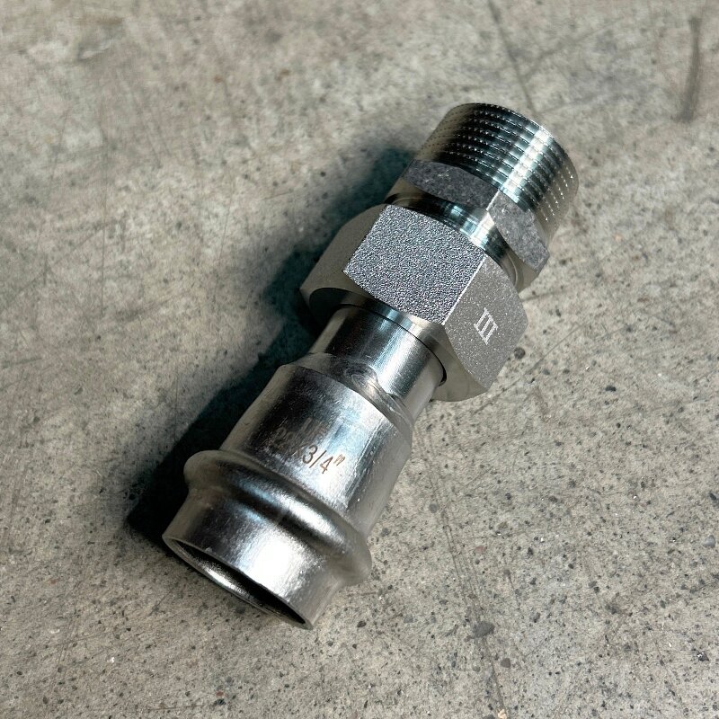 Муфта пресс-Н 22 x 3/4" с разъемным соединением и плоск. прокладкой нерж. сталь UNI-FITT