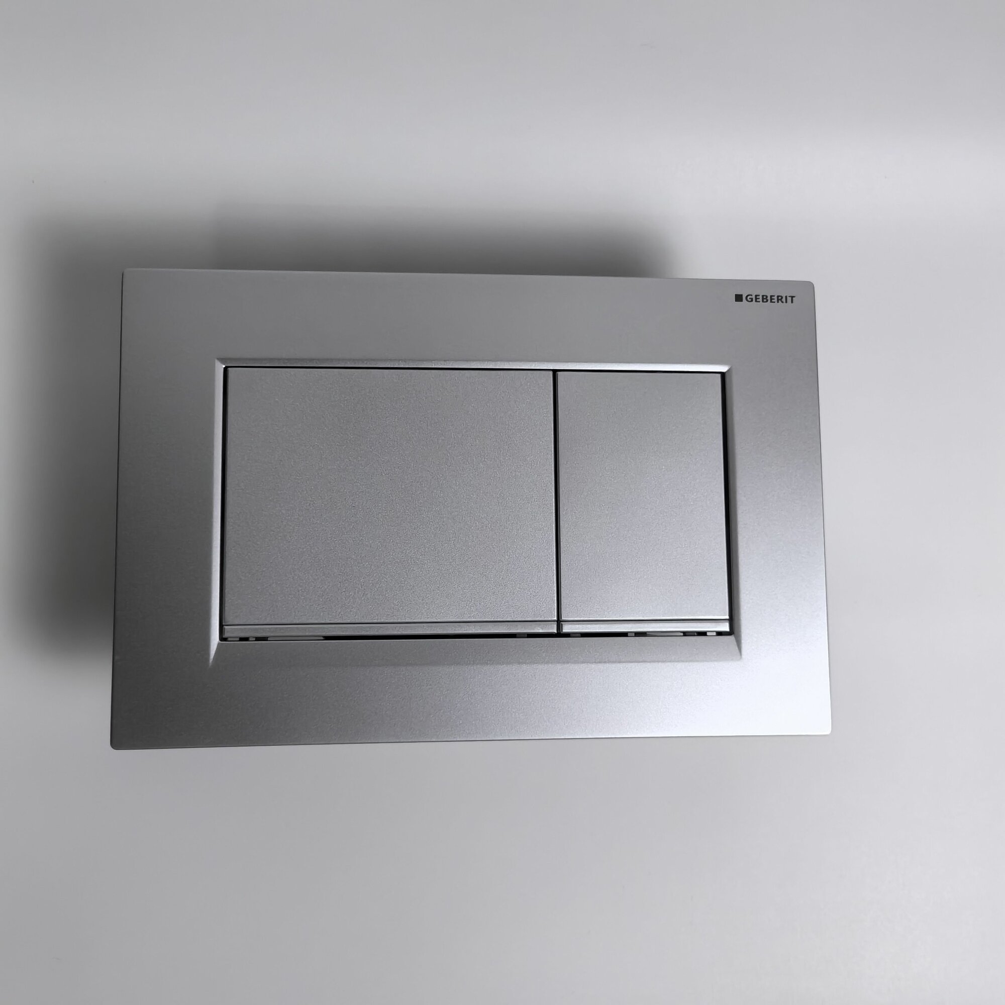 Смывная клавиша Geberit Sigma 30 115.883. KN.1 Хром матовый