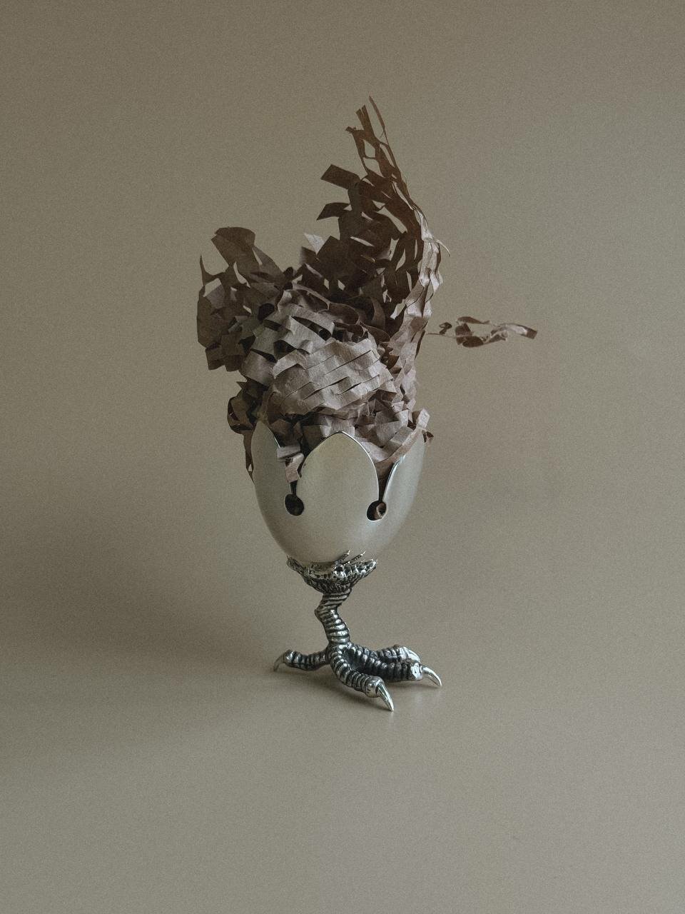 Тутта Серебряная подставка для яйца на ножке, пашотница из серебра кубачи 875 проба (прочнее 925 пробы) в подарочном футляре