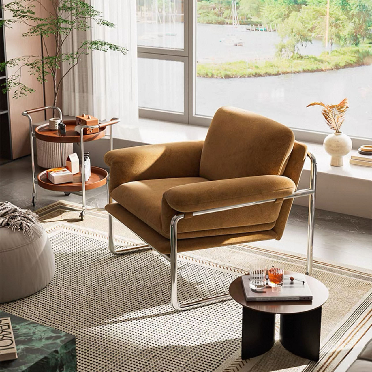 Интерьерное кресло на металлической основе Isidre (Светло-коричневый)