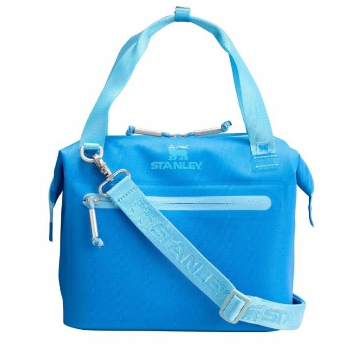 Изолированные сумки Stanley