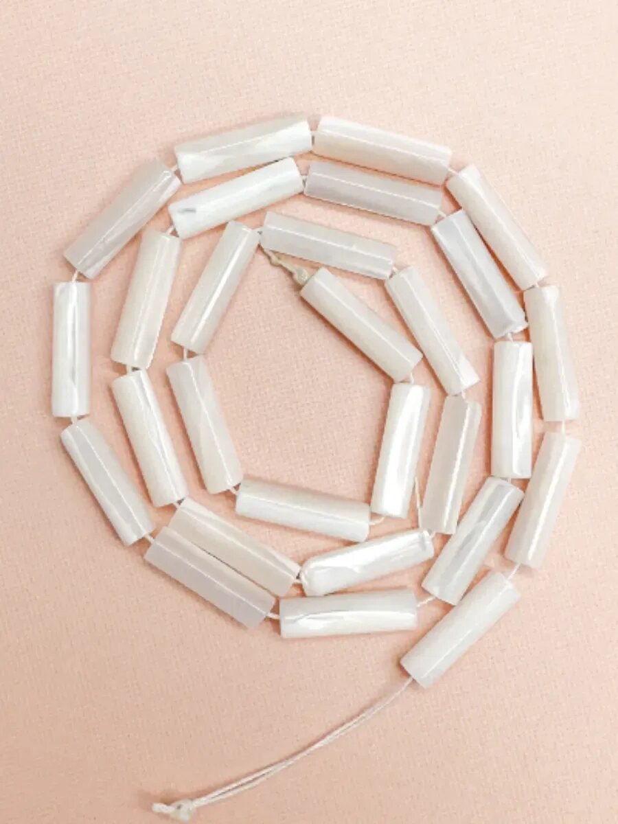 0873 Бусины перламутровые для ожерелья чокера 4x14мм 1 шт A+