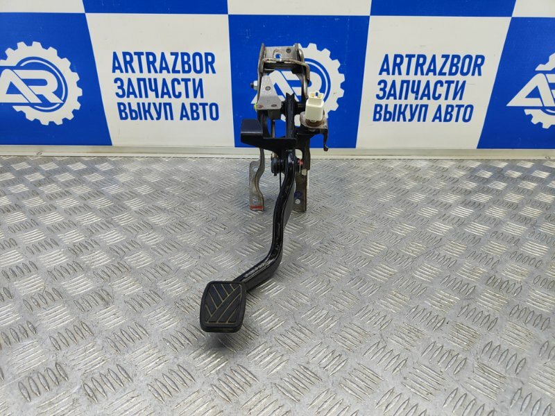 Б/У Педаль тормоза Suzuki Sx4 / Сузуки Sx4 1.6 M16A 117 Л.С 2014