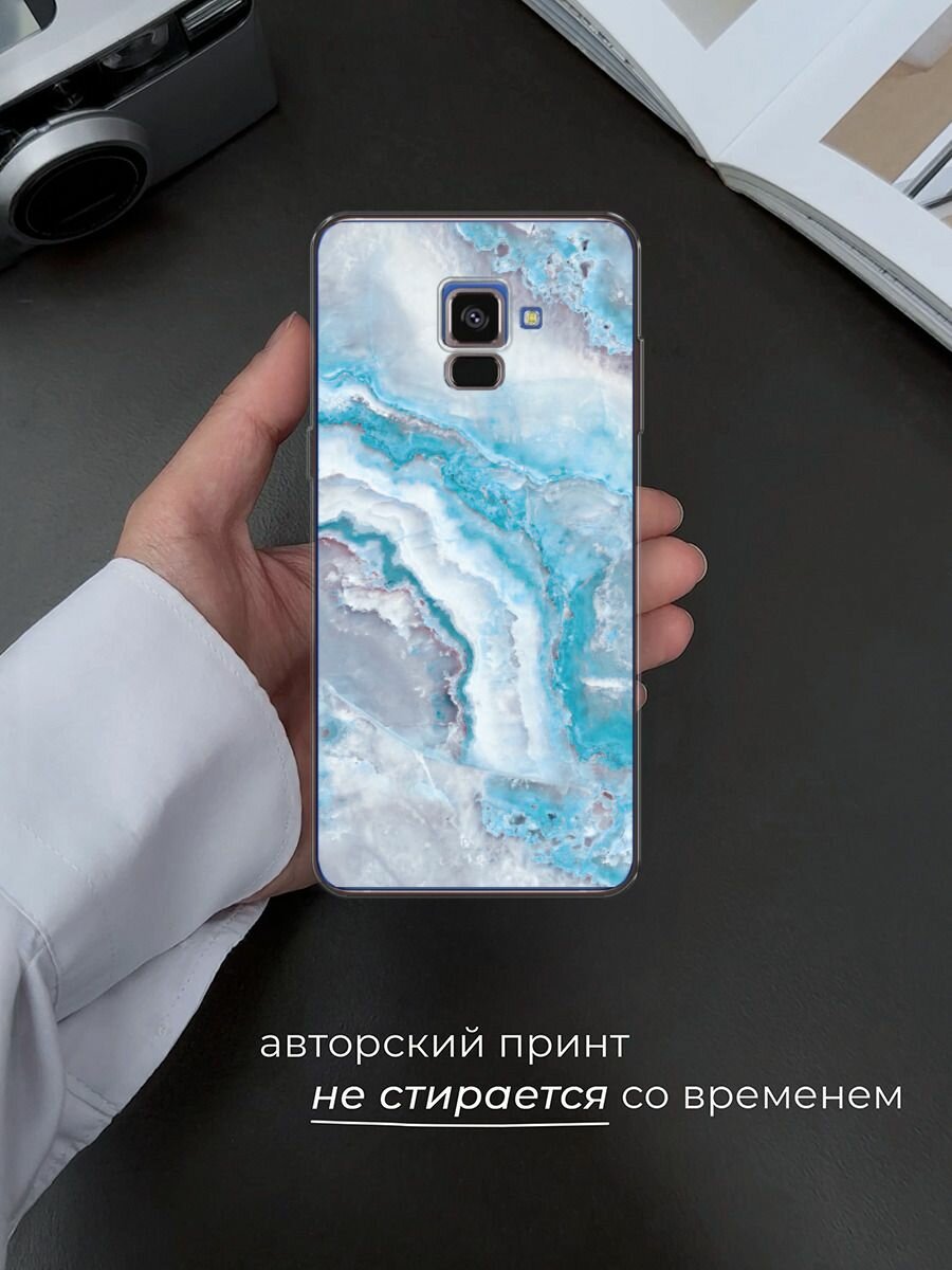 Чехол на Samsung Galaxy A8 2018 / Самсунг Галакси А8 2018 с принтом "Нежно-голубой мрамор" — фото 1