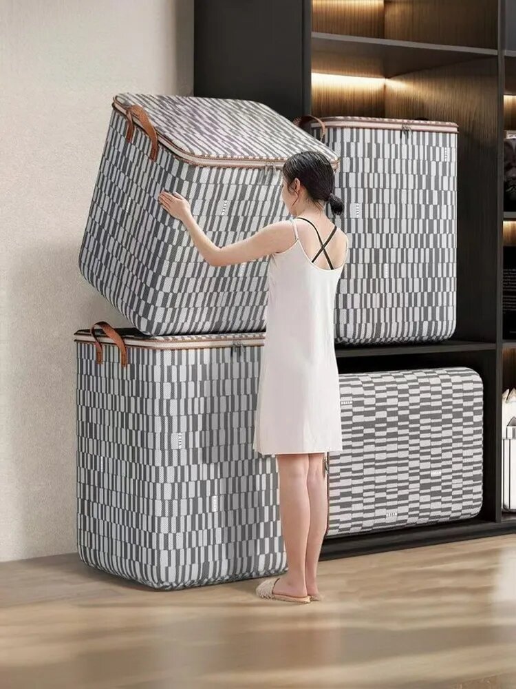 Коробка для хранения длина 50 см, ширина 50 см, высота 70 см.