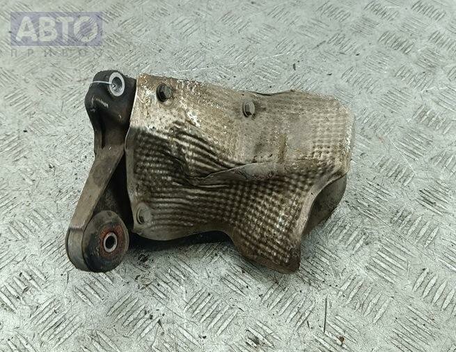 Кронштейн КПП опорный Volkswagen Passat B5+ (GP)