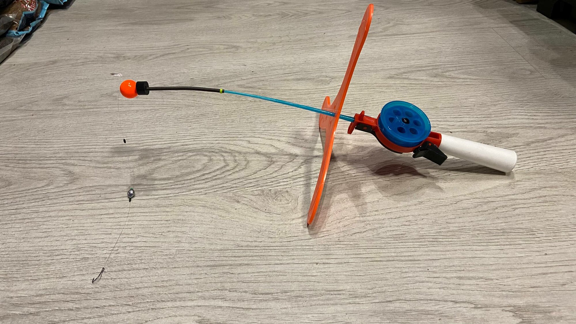 Удочка зимняя поставушка форелевая оснащенная с бумерангом 3шт