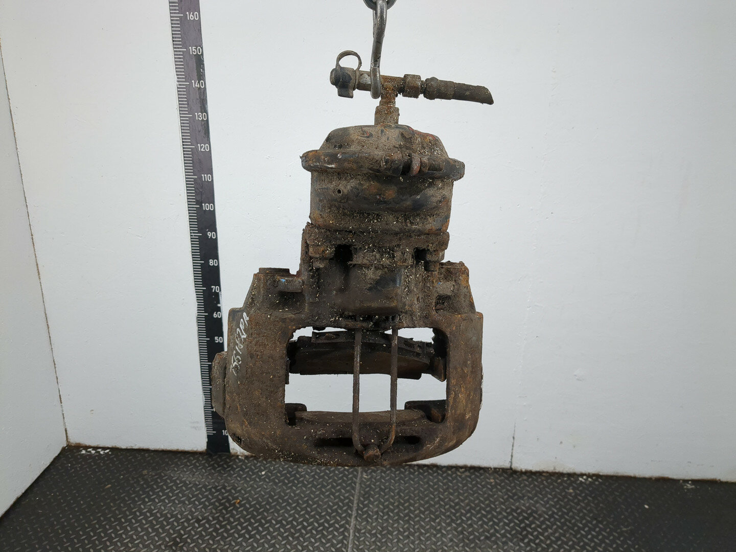 Суппорт правый передний Man L2000 Б/У