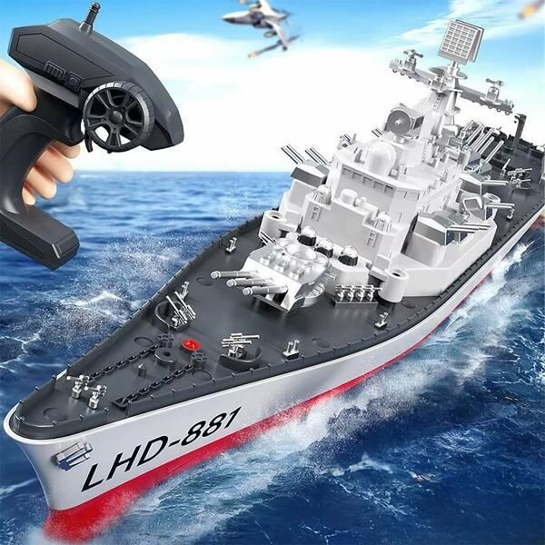 Радиоуправляемый военный корабль линкор 1:360 - LHD-881