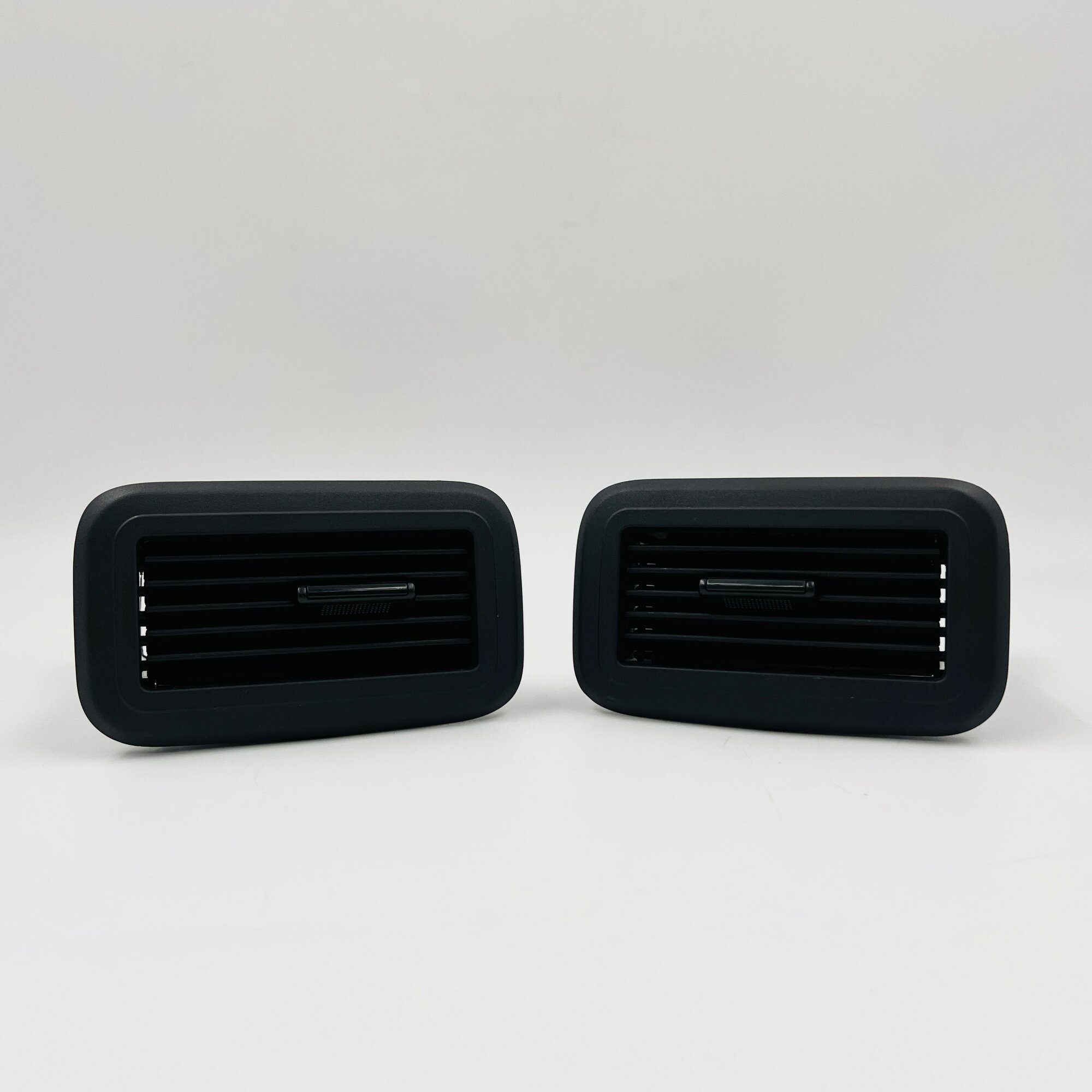 Сопла вентиляции кузова (салона) боковые подходит для Лада Нива Legend комплект 2 шт