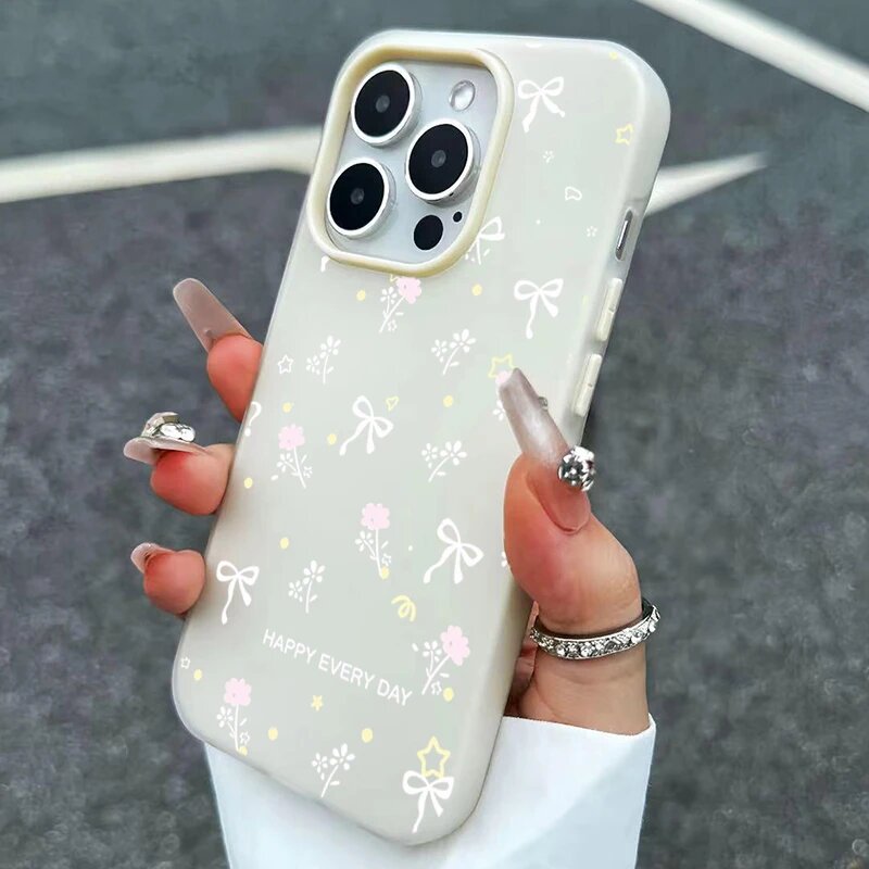 Чехол Galaxy S26 белый с бантиками и цветами