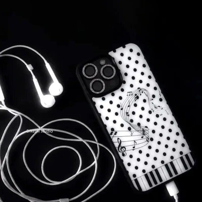 Матовый чехол для iPhone 12 Pro Max с клавишами пианино