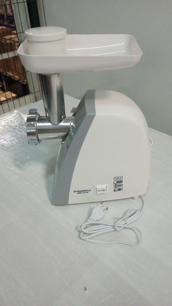 Мясорубка MAUNFELD MMG.231W