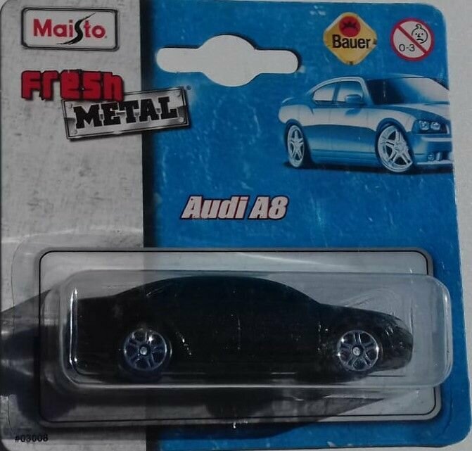 Модель автомобиля Audi A8 7 см