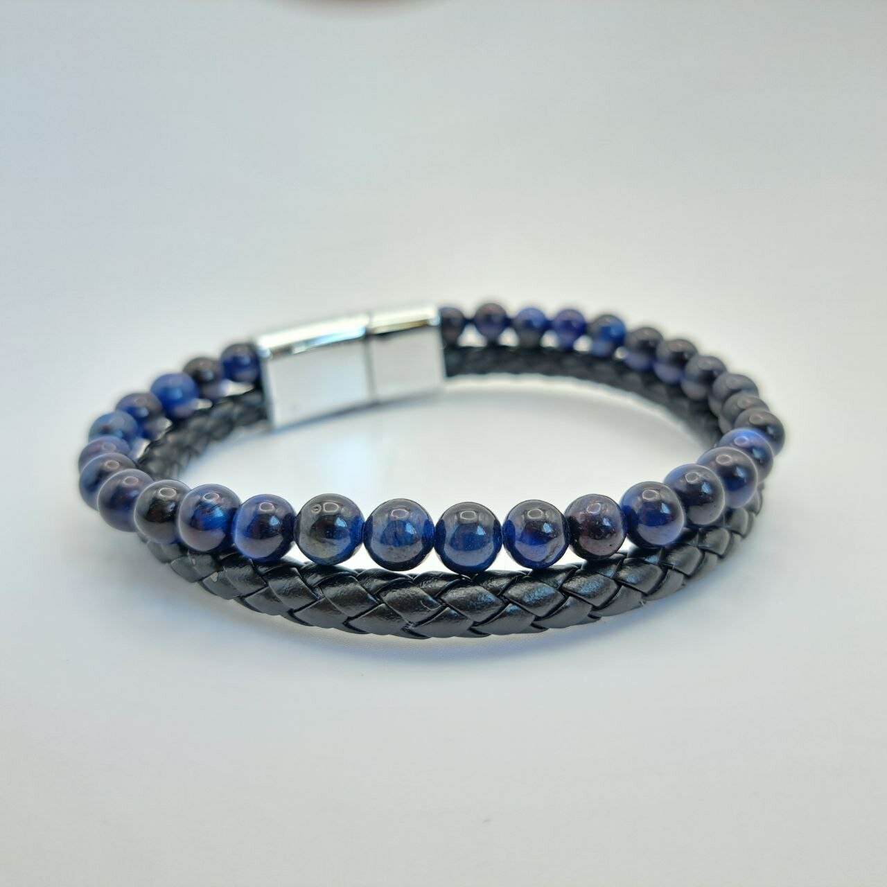 Плетеный браслет