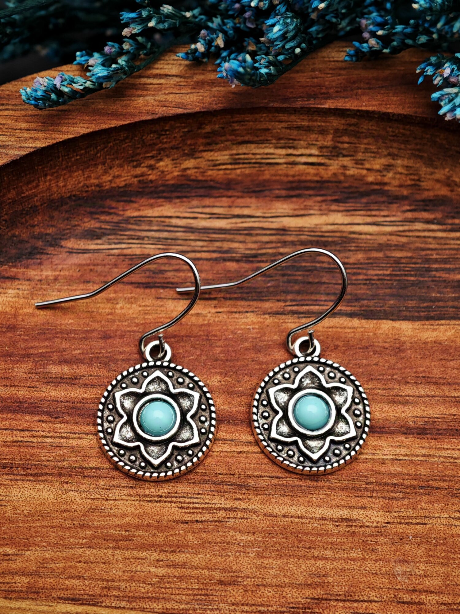 Серьги, бирюза синтетическая, эмаль