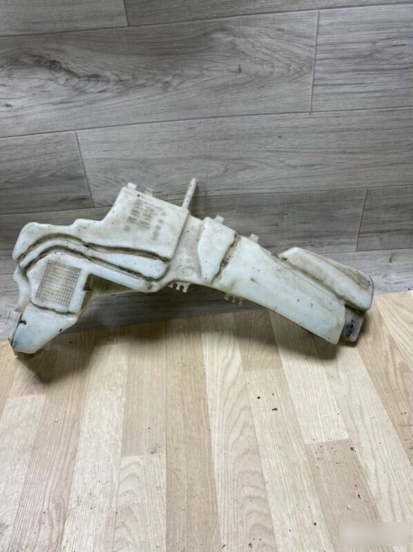 Бачок омывателя Ford C-Max I hxda 2003 2007 Б/У с пробегом