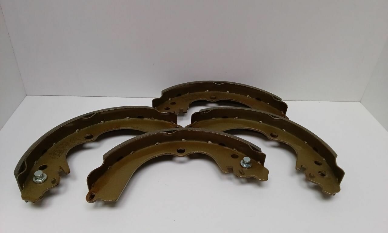 Колодки тормозные барабанные STELLOX 674100SX