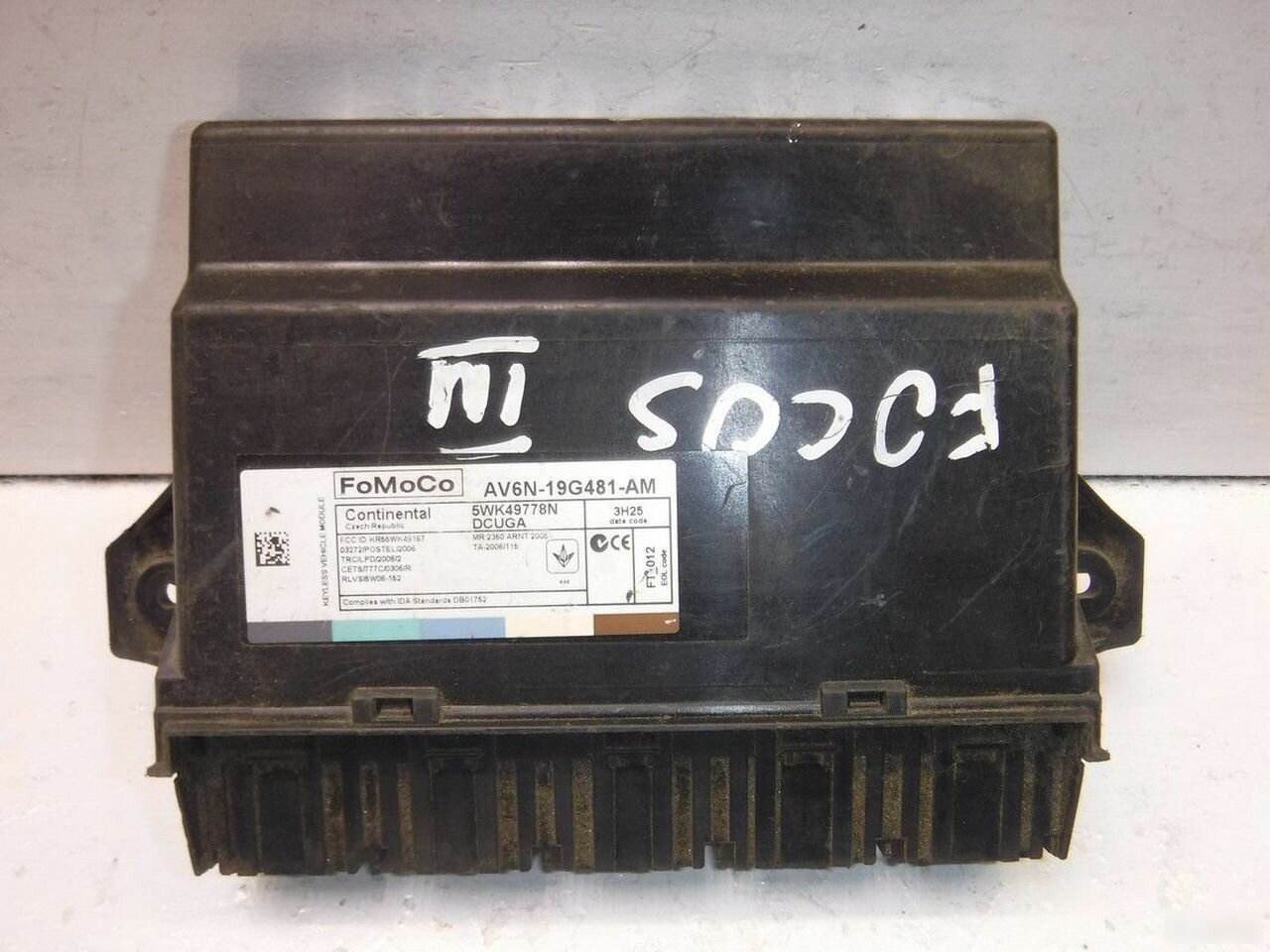 Блок управления центральным замком Ford Focus III (2011—2015) AV6N19G481AM