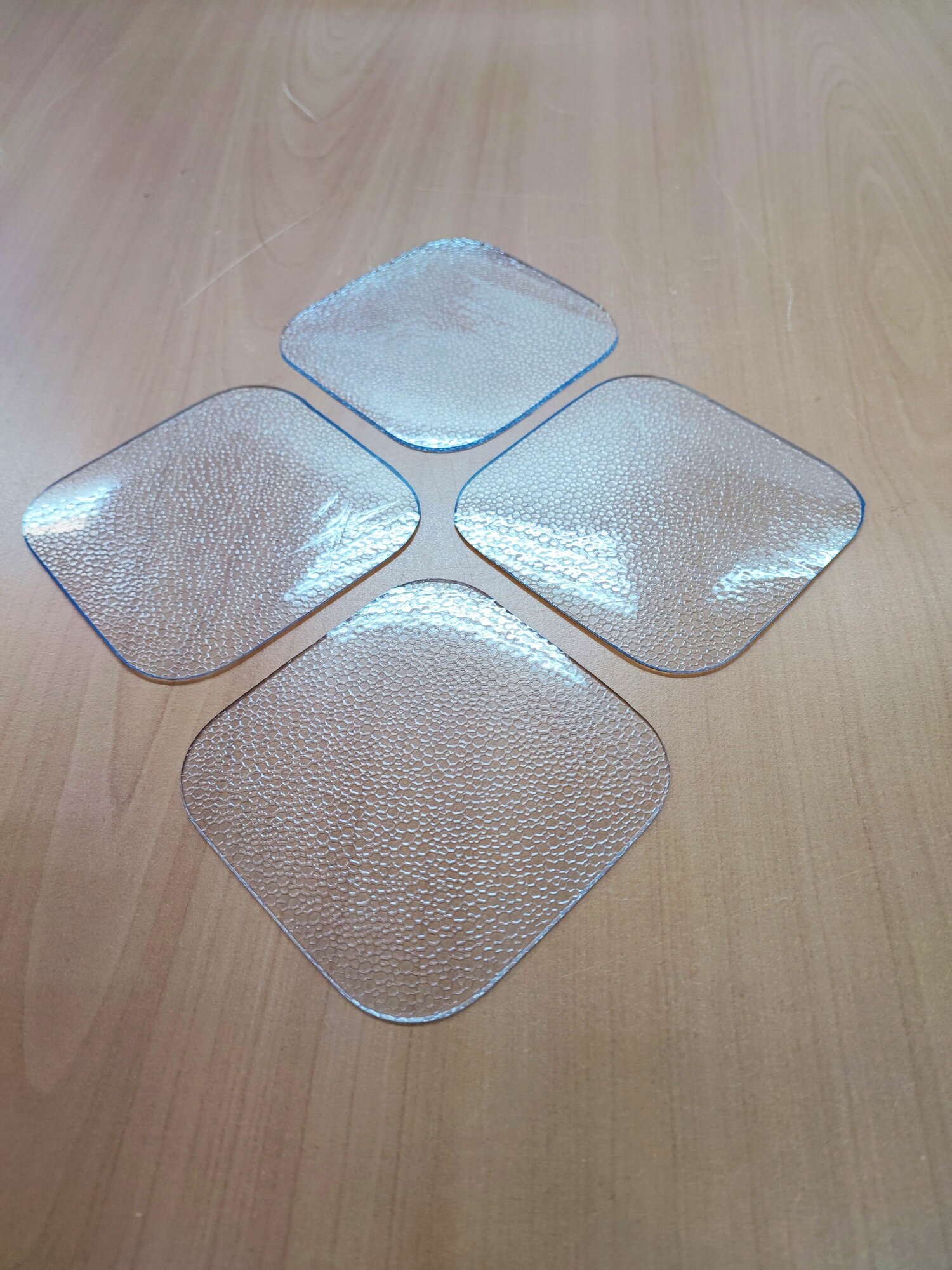 Подставка под кружку прозрачная ПВХ 103х103 мм. 4 шт. толщиной 1,5 мм.