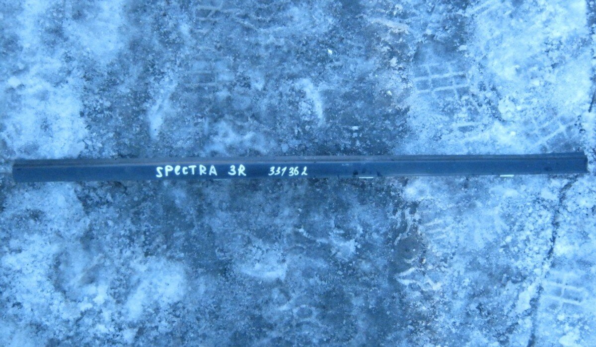 Накладка стекла заднего правого (бархотка) Spectra KIA 0K2A172810A