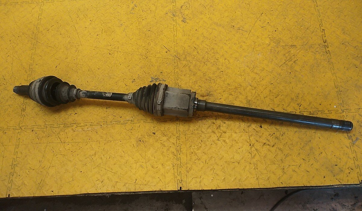 Полуось передняя (привод) X6 F16 BMW 31608631750