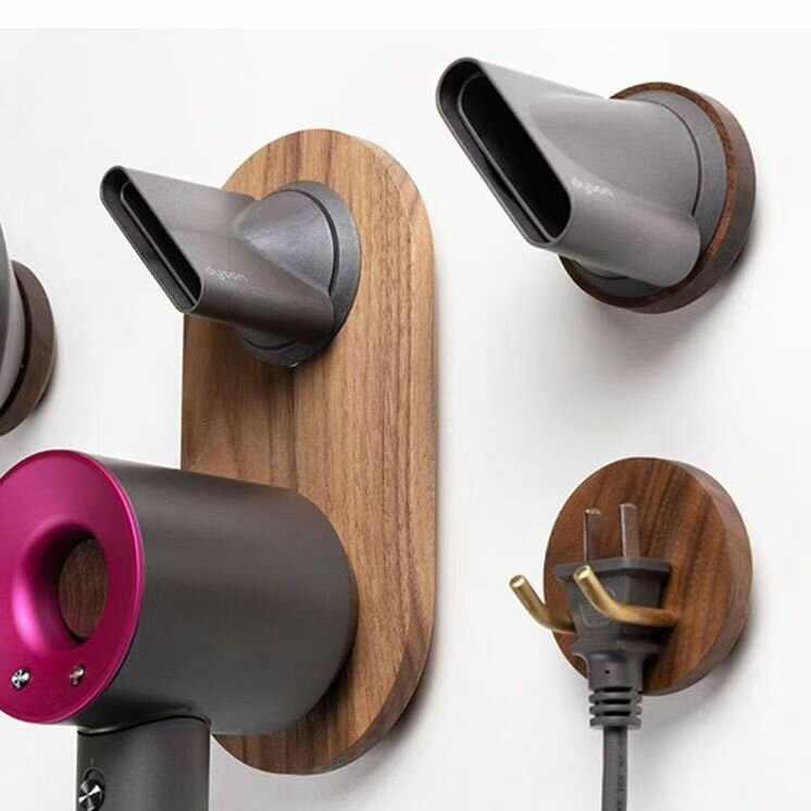 Держатель для фена с крючком, самоклеющимся или с гвоздями.