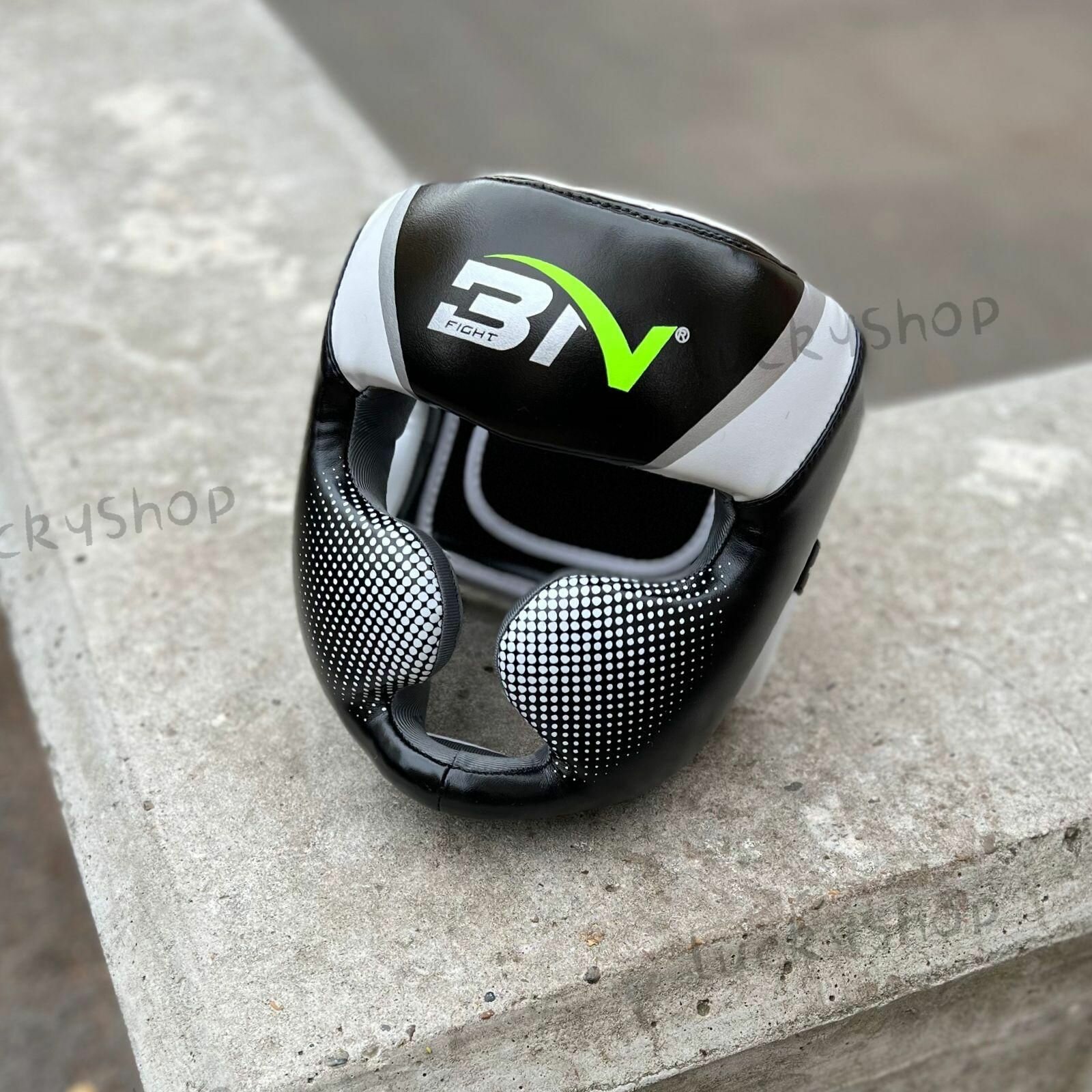 Шлем BN Fight, искусственная кожа, регулируемая вентиляция, размер M