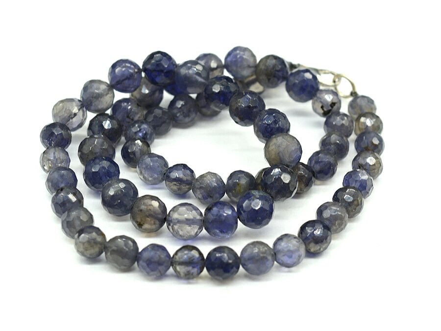 Бусы, иолит