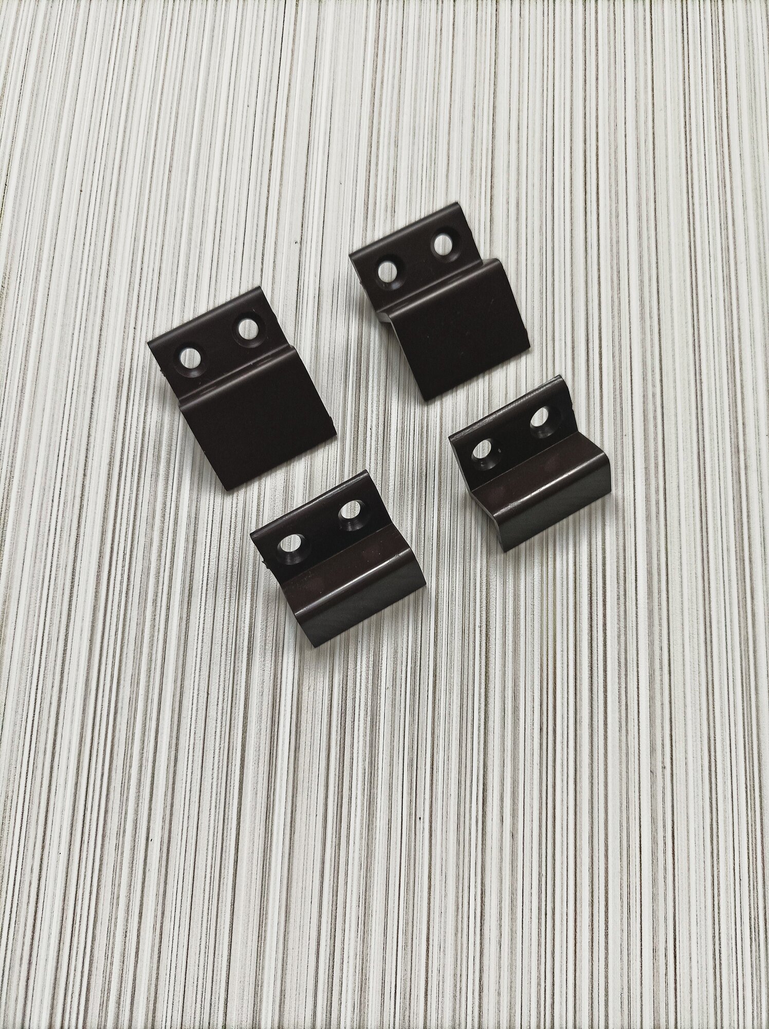 Крепление для москитной сетки/ верх-низ/пластик/коричневый цвет