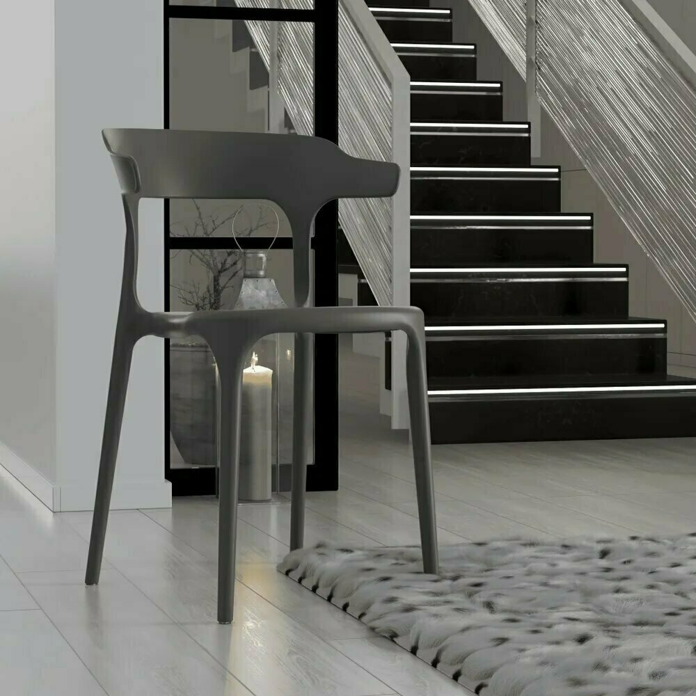 Стул Энова, пластик, черный, высота сиденья 46см, ширина 40см, глубина 44см