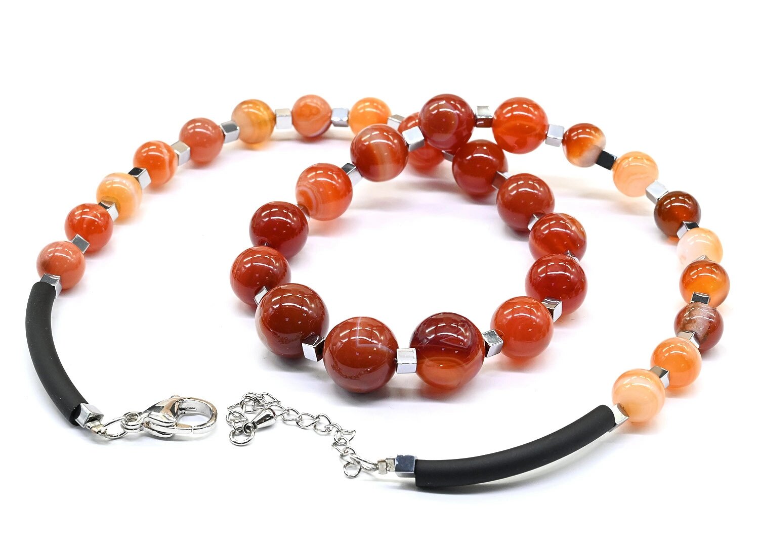 Колье, сердолик