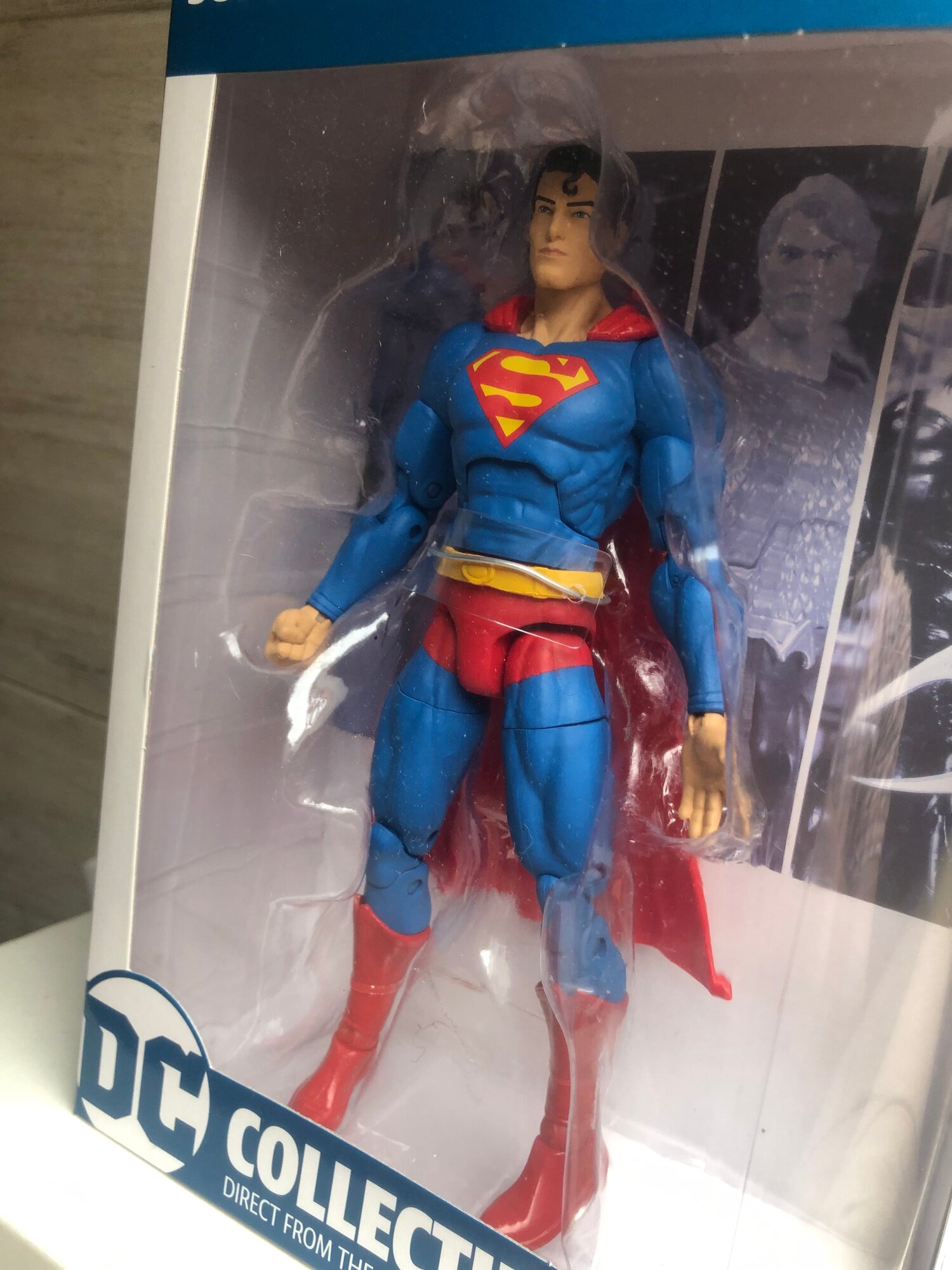 Фигурка Супермен DC Essentials Figure Superman оригинал — фото 1