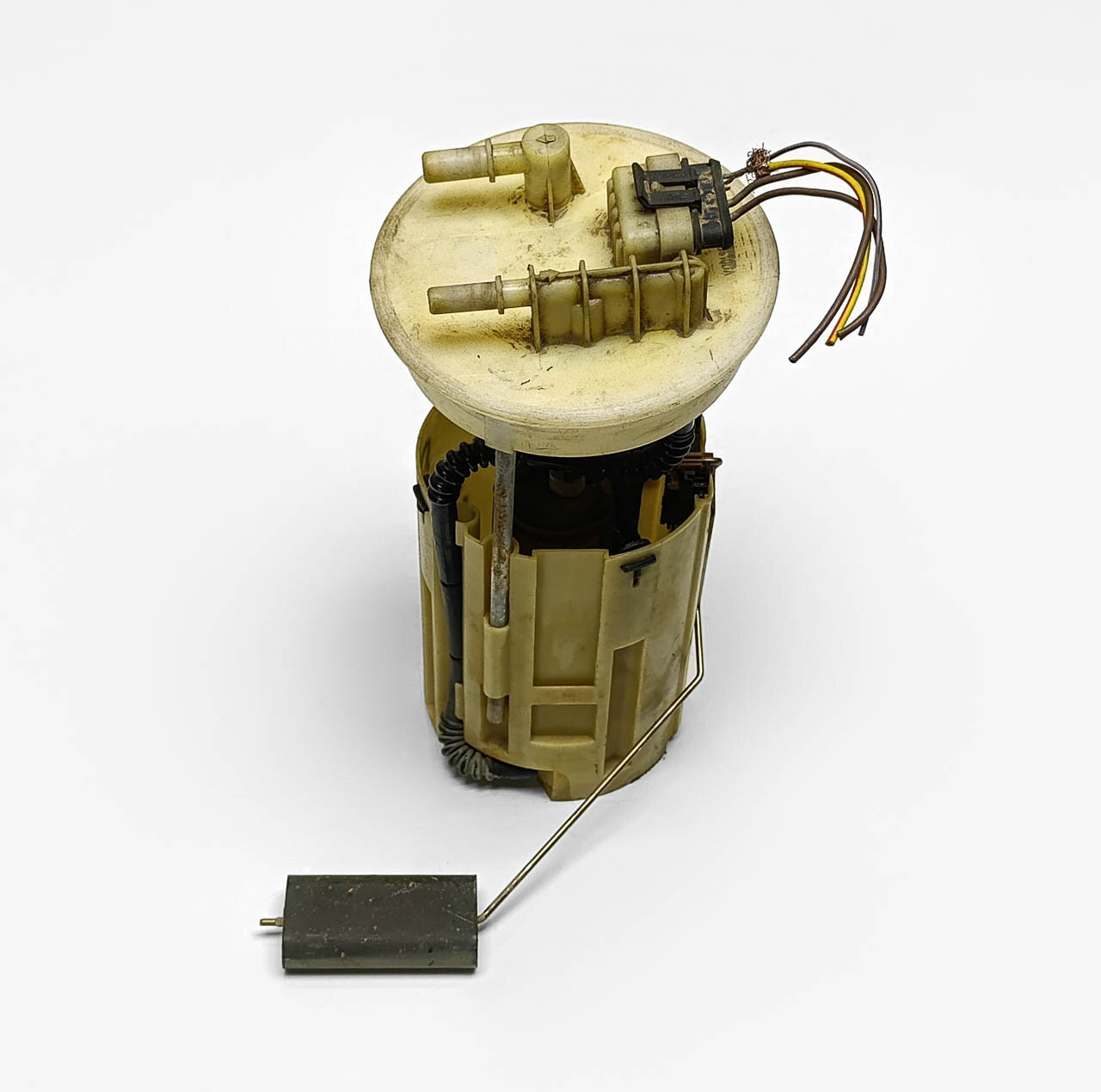 Насос топливный Chery Amulet