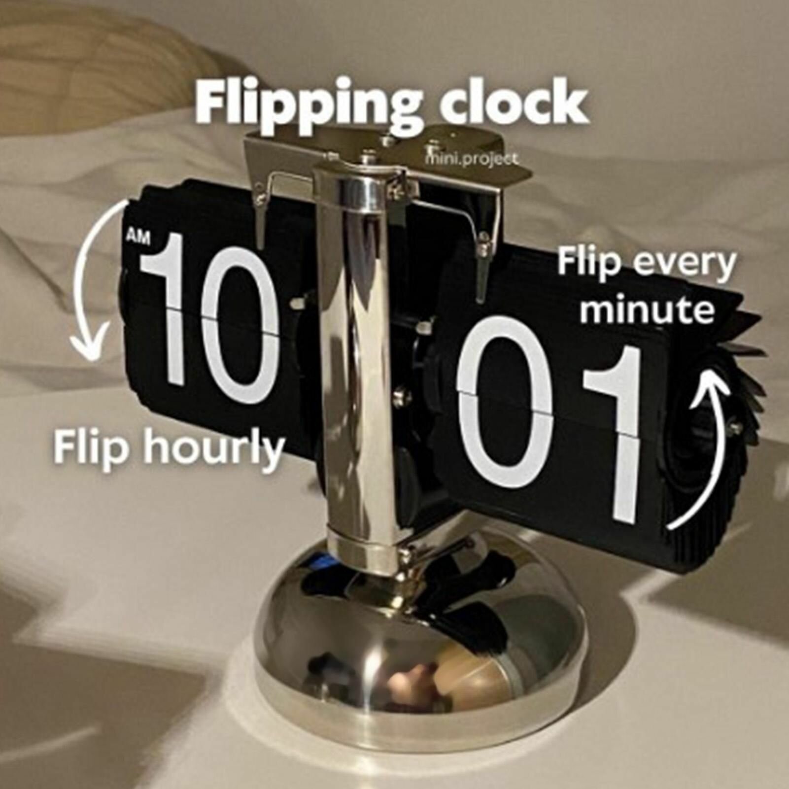 Перекидные настольные часы 24-часовом формате
