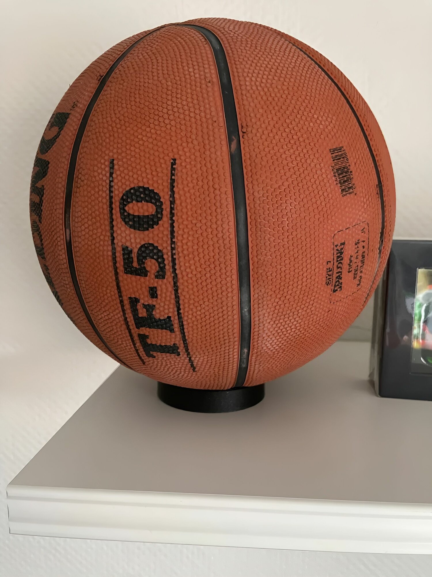 Подставка для хранения мяча