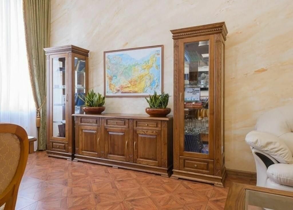 Гостиная Верди №01 из Массива сосны, 270х45х200 см, классический орех 2