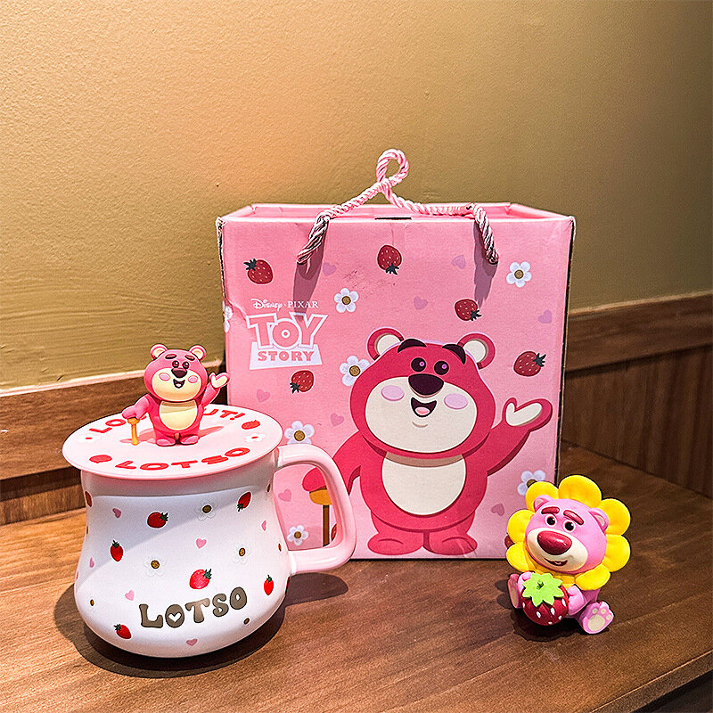 Креативная милая чашка для воды в виде медведя-клубники, подарок на день рождения, сувенирная кофейная керамическая чашка, кружка для пары с крышкой