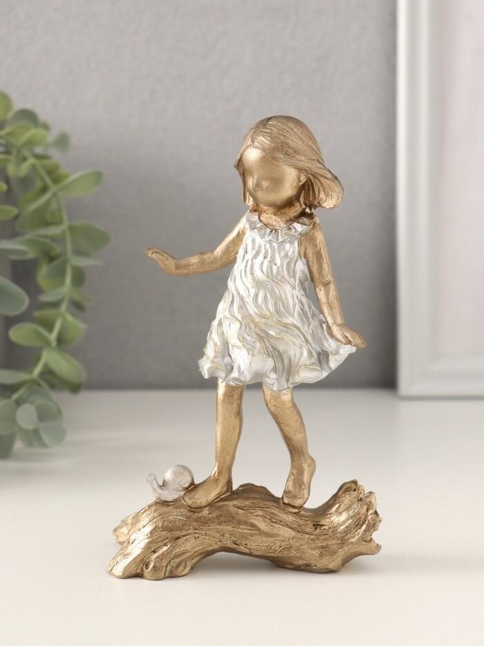 Фигурка полистоун Малышка с улиткой на коряге , бронза с серебром, 9.5 4.5 15 см