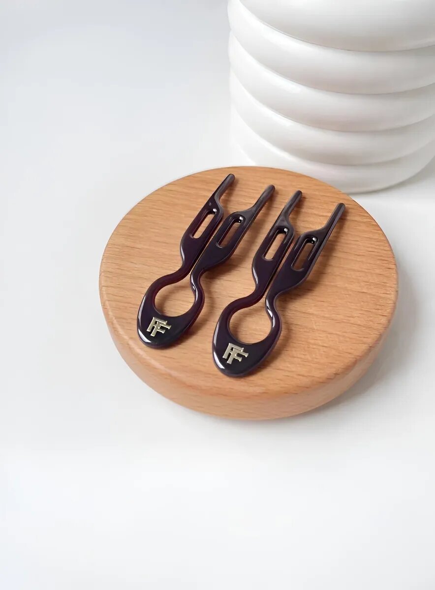 Коричневые шпильки для волос Фиона 2 шт hairpin №1 заколки фионаA
