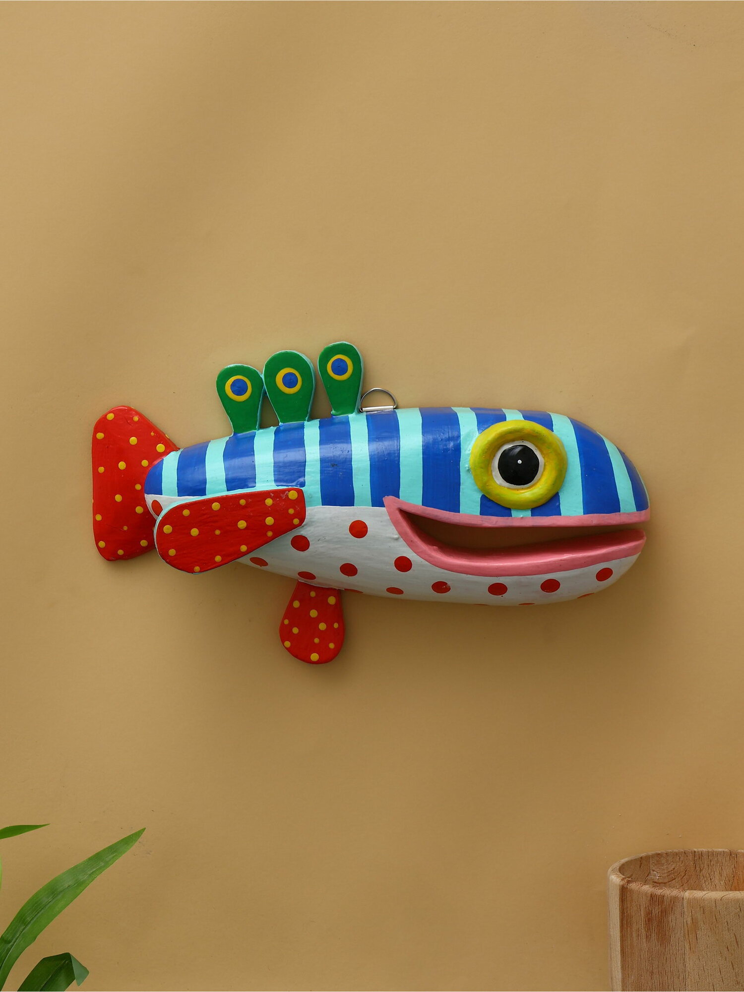 Панно "Рыба-хищник", 25x15x6 см, дерево, разноцветное, тематика: морская тематика